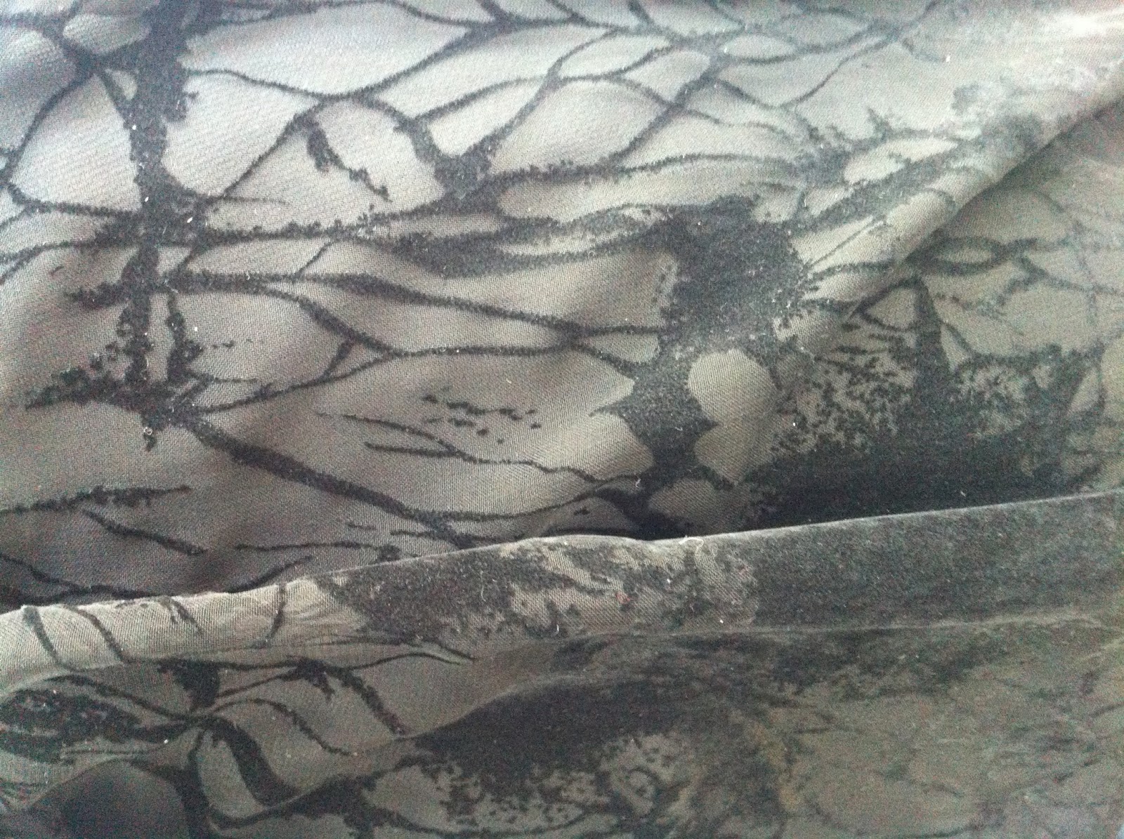 An Honest Drug: Wardrobe Feature: Vintage Skirt