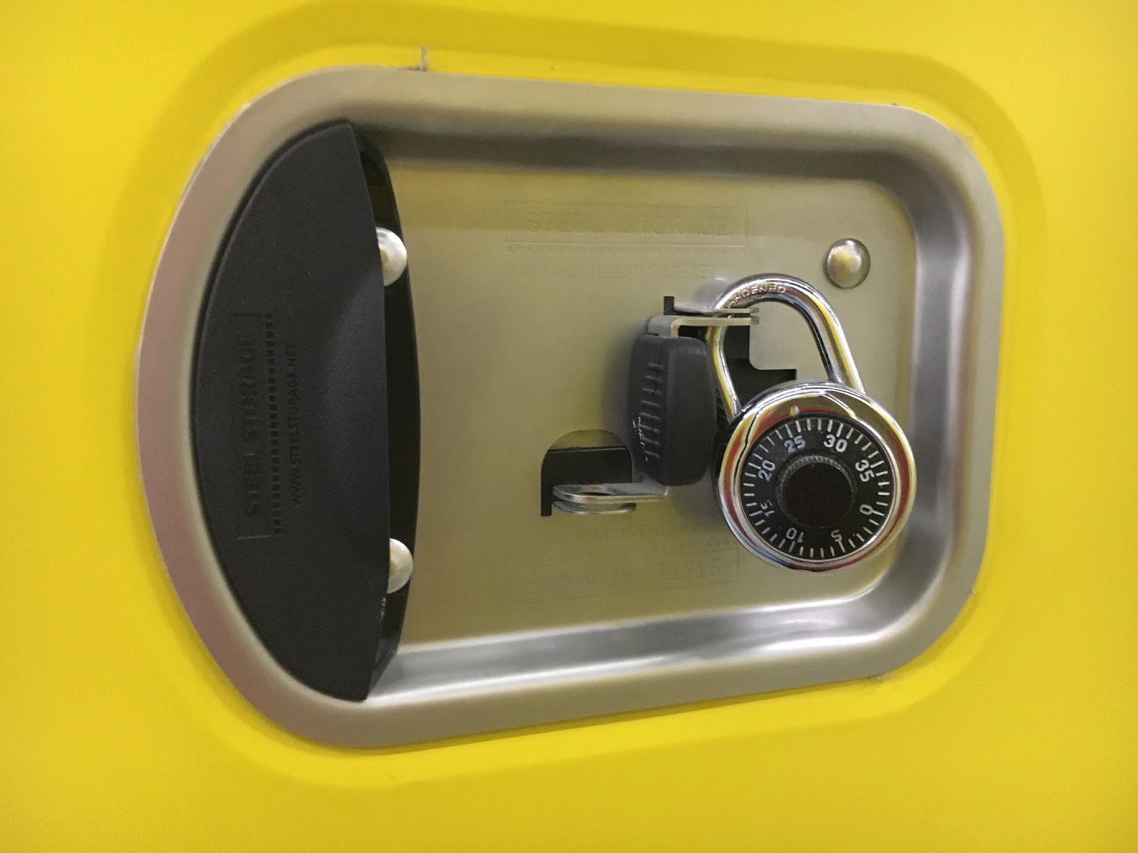 Get that extra space with Loc&Stor 24/7 - WhatYvonneLoves