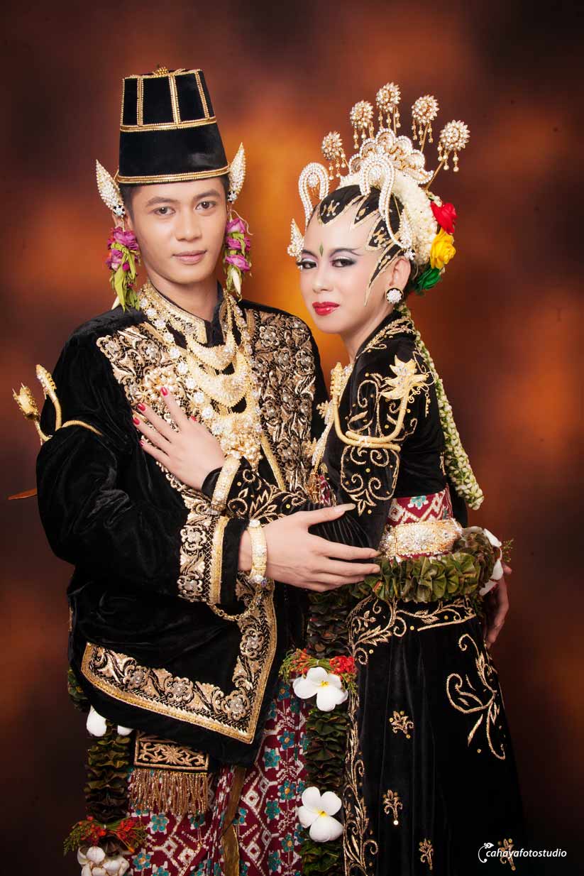 Yogyakarta Javanese Wedding The happiest ever wedding photography Yanti ...