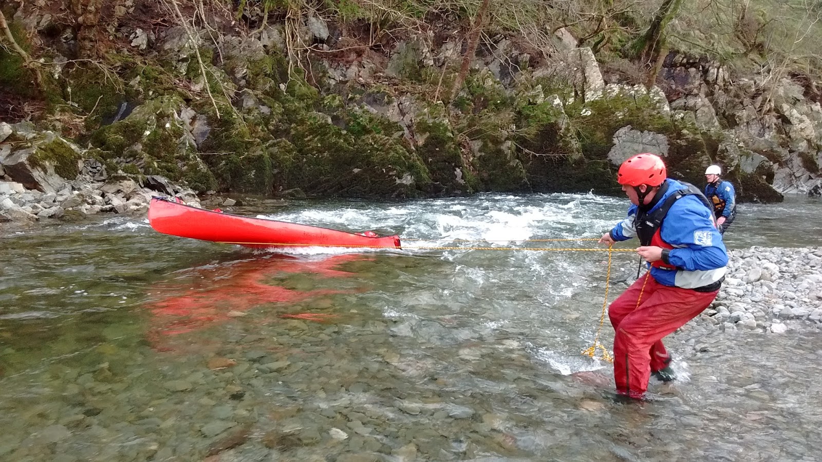Canoes, Mountains & Caves: Pinned Canoe ... Interesting Day