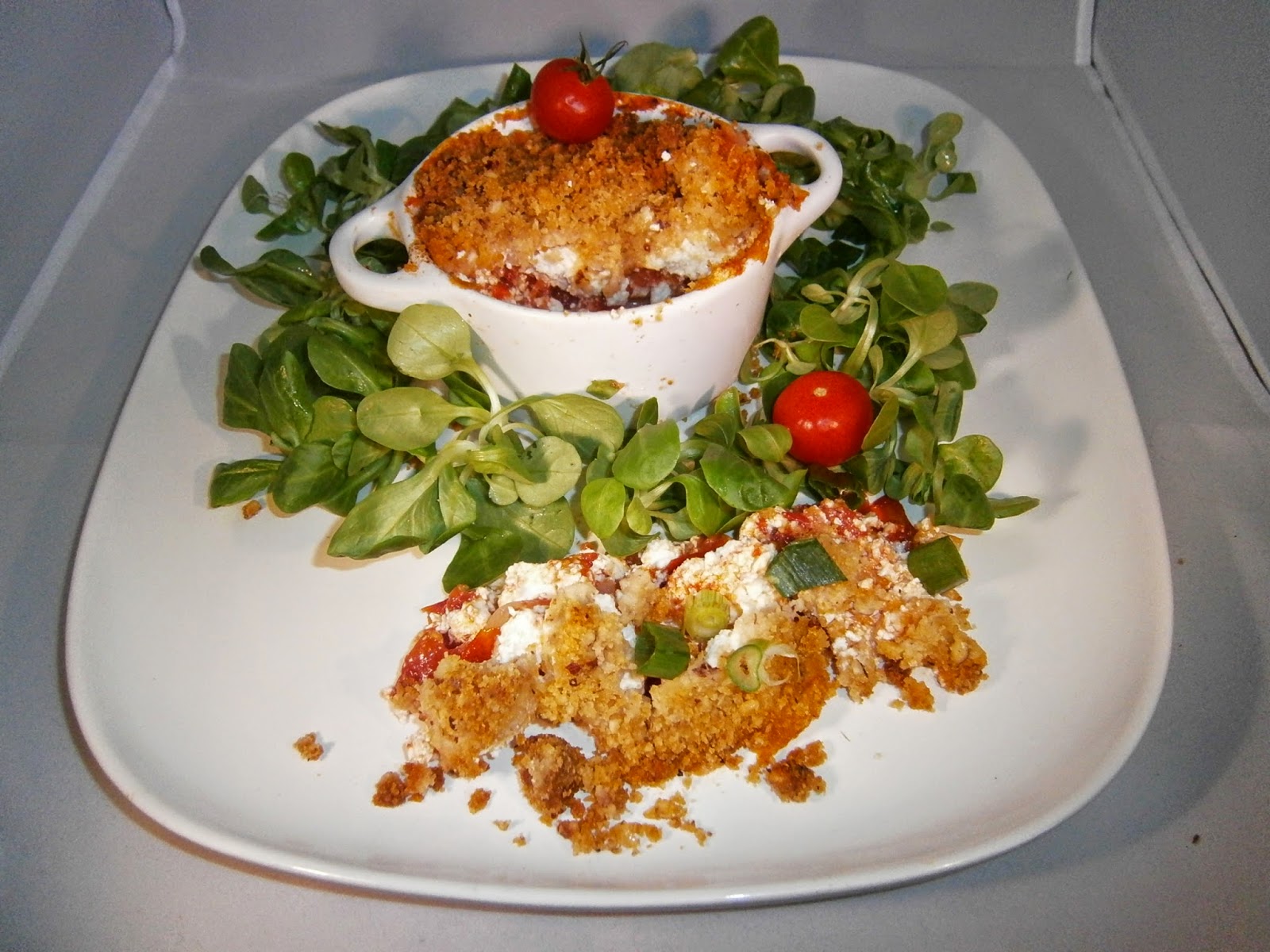 Délices d'une novice: Crumble de tomate et chèvre frais