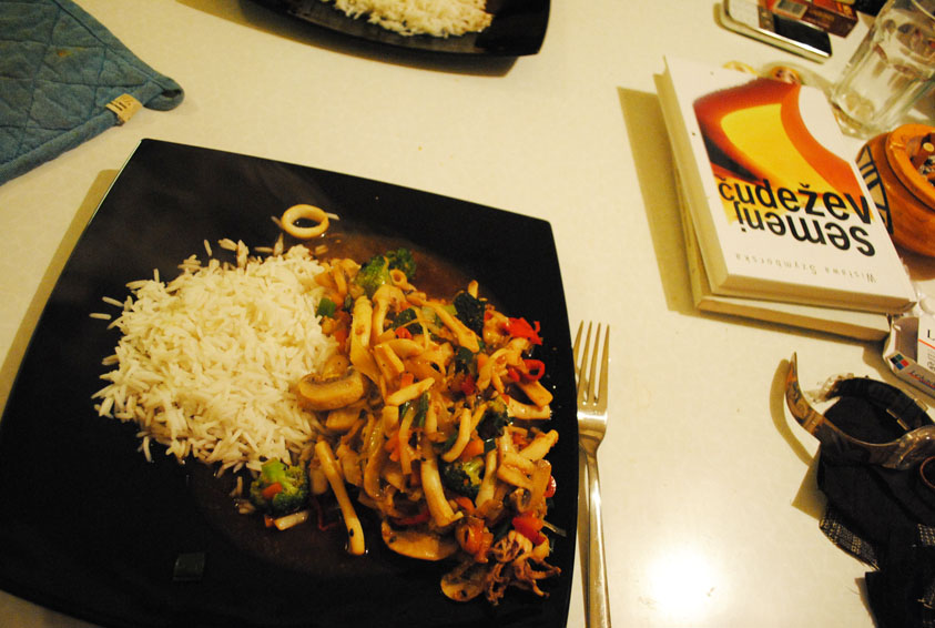 Cesar sem in hočem rezance: Ojingo bokum, korejski stir-fry z lignji