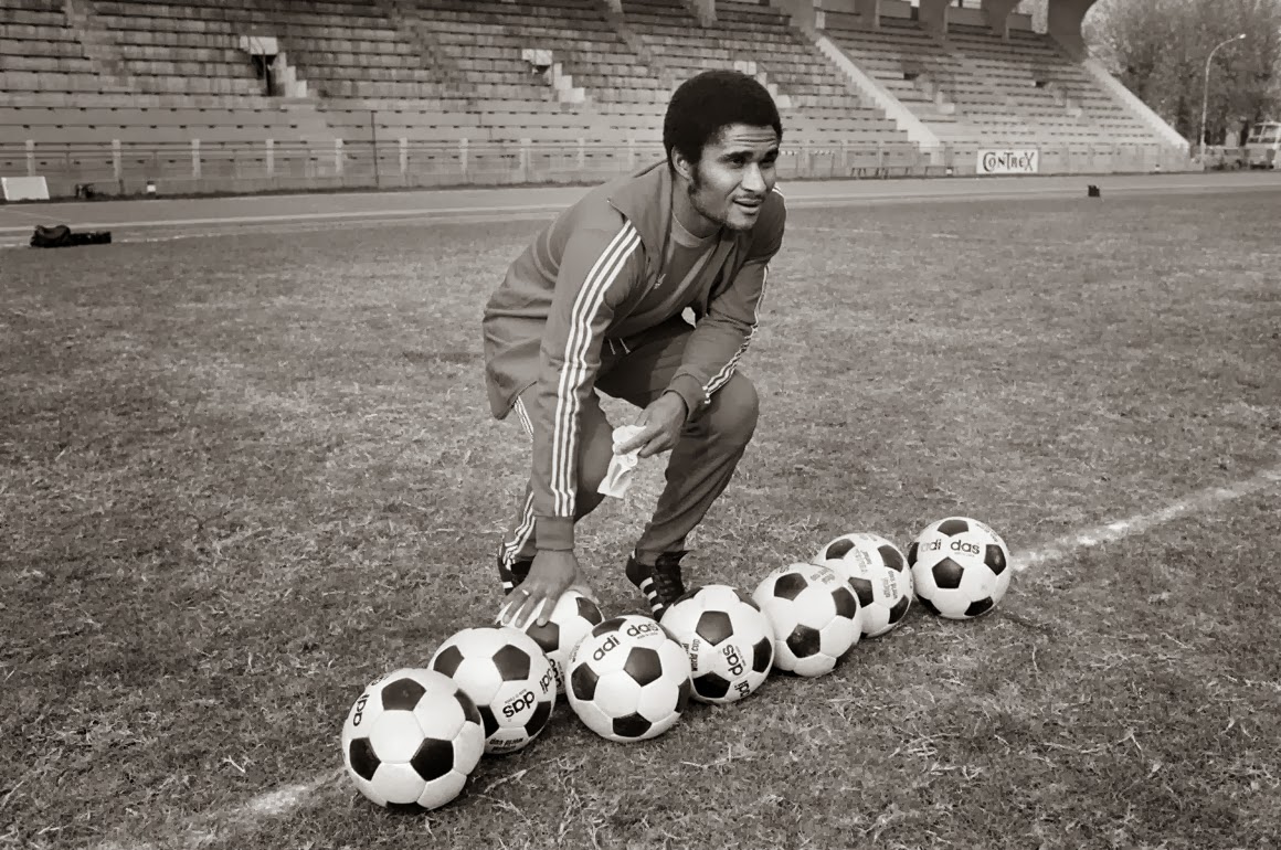 Eusébio! Eusébio! Eusébio! | EDdB