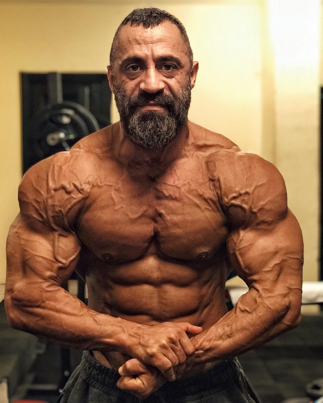Muscle Lover: Turkish bodybuilder Murat Belen