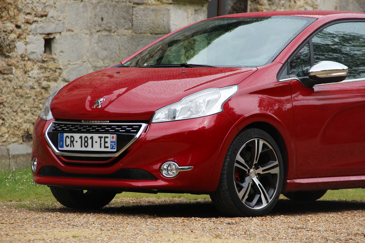 .: 208GTI Vs Clio4RS - Comparativa - 1