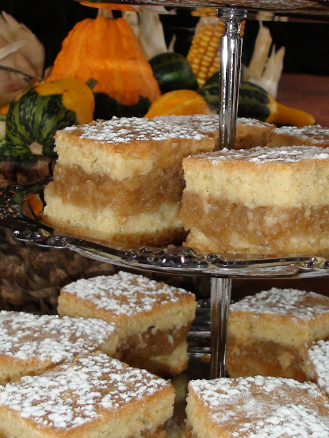 ÍZEMLÉKEK: Mese almás (omlós/linzer tészta)