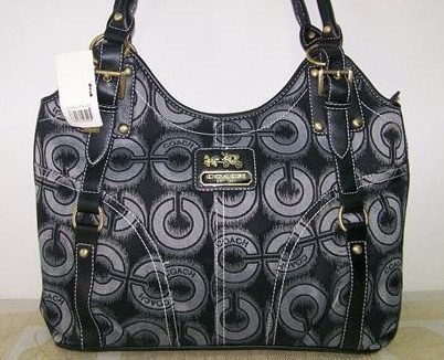 U's Bargain Shoppe Corner: FAKE COACH BAG!