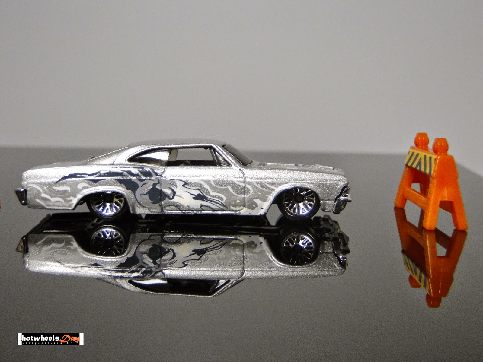 Hotwheels Day: 65 Chevy Impala - All Stars (Kmart Exclusive) - 2008