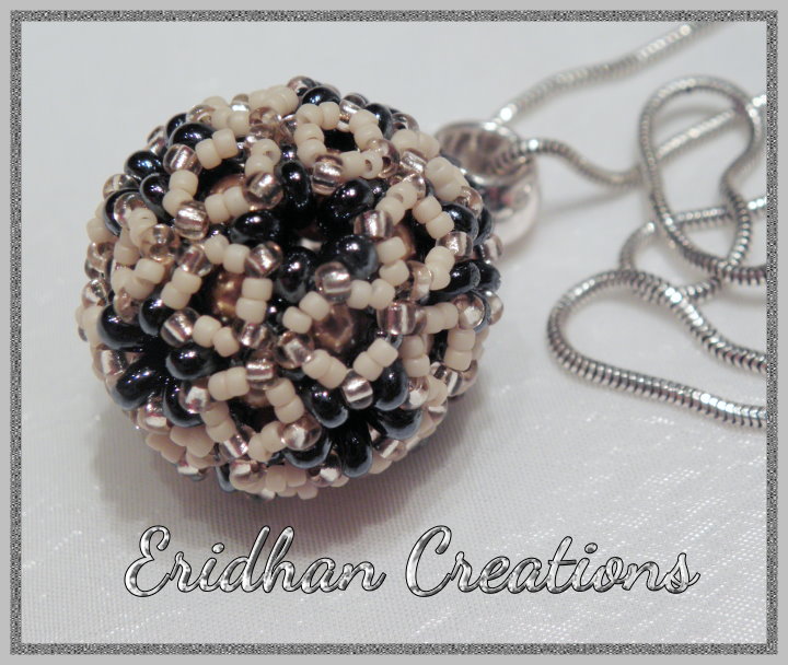 Eridhan Creations - Beading Tutorials: beaded ball