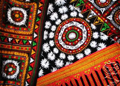 Nilai Keindahan Ornamen Busana Adat Alas - Senibudayasia