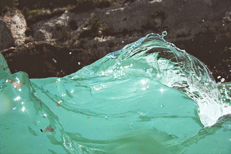 Victoria Craven: Aquarius Full Moon : Beach Dream Board