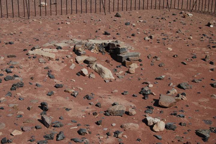 Just Genesis : Edom and the Horites