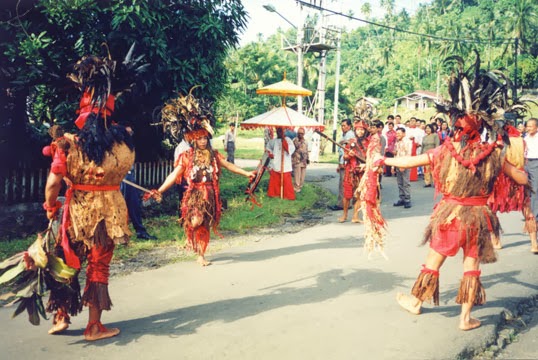 Ini blog Wulan: Maluku Utara (Budaya, Makanan, Ciri Khas)