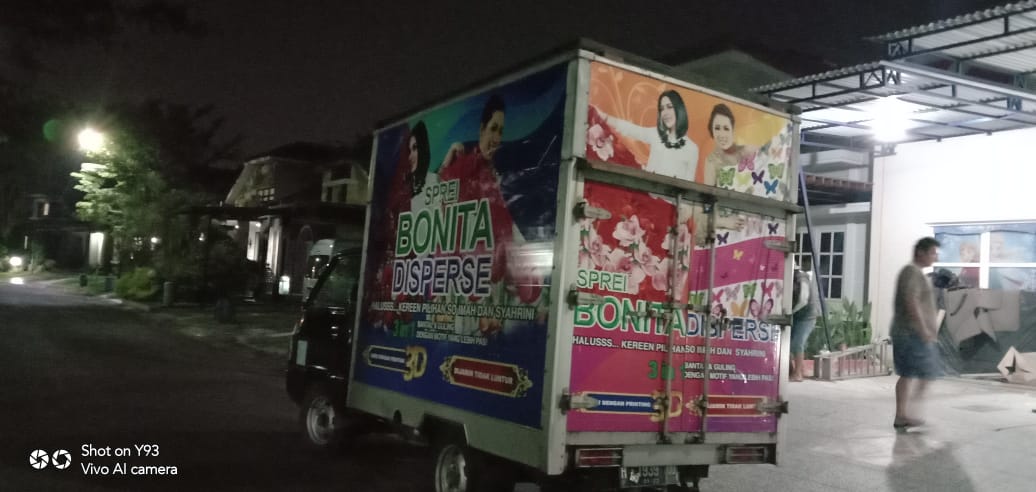 Branding Mobil Box L300 Materi BONITA SPREI