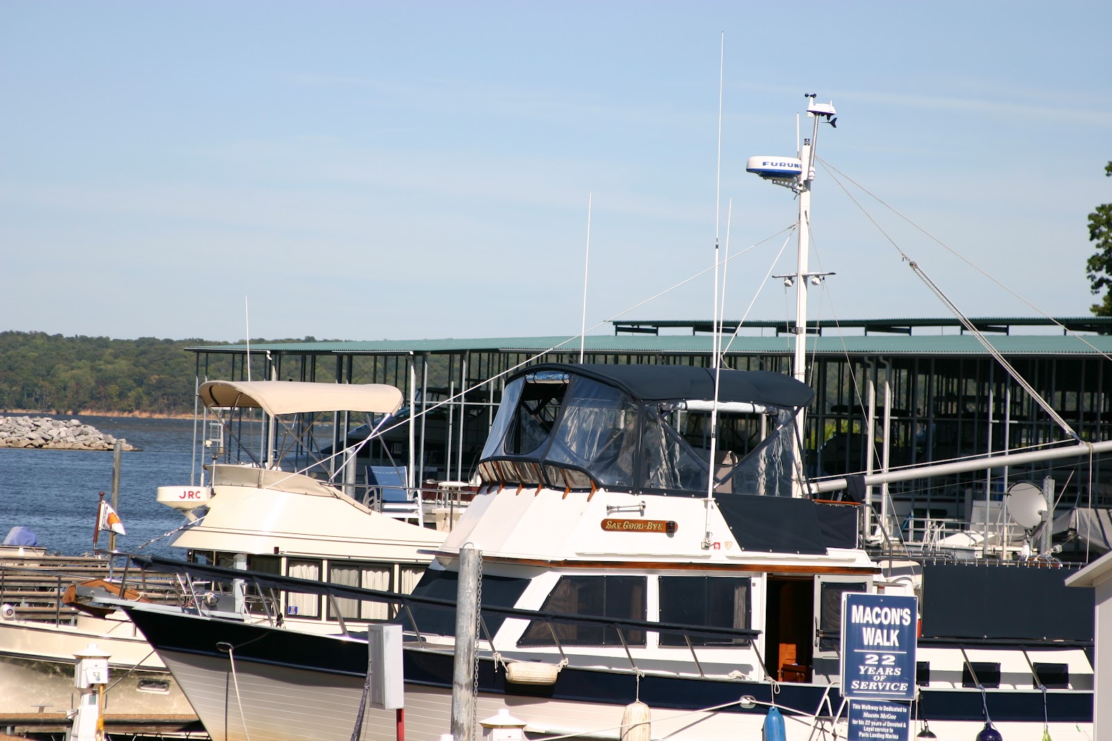 2 Loopers And A Portie