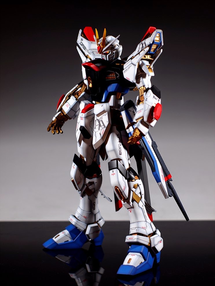 Painted Build: PG 1/60 Strike Freedom Gundam