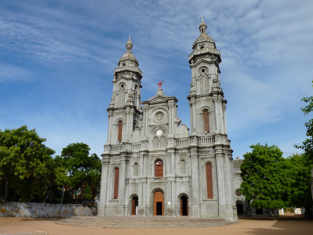 Tamilnadu Tourism: St. James Church, Manappad, Thoothukudi