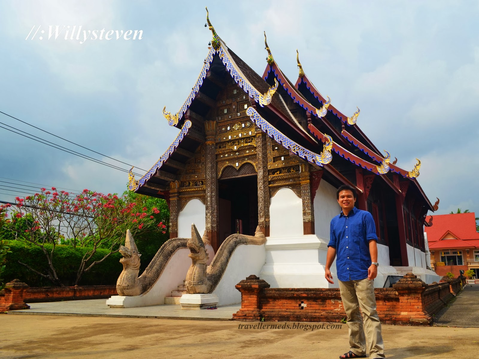 TravellerMeds: Wat Prasat, Chiang Mai