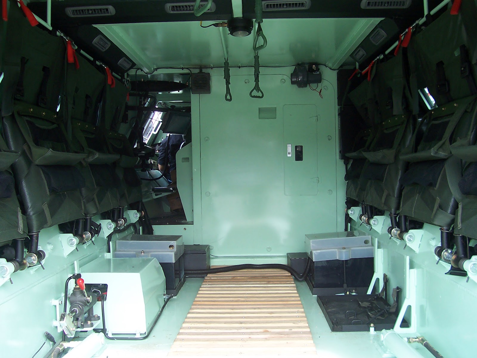 Garuda Militer: ★ Anoa