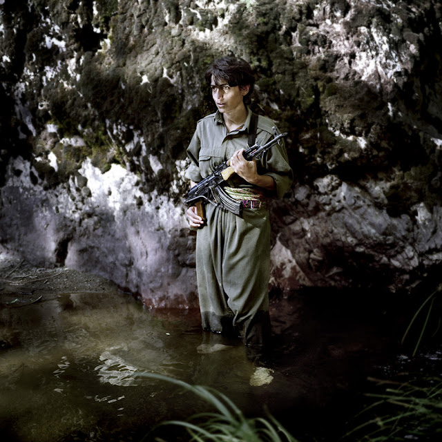 ::B L O G H I S T A∙P E R∙C A S O:: : Colin Delfosse :: Les Amazones du PKK