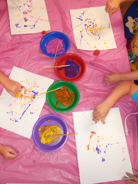 Tippytoe Crafts: Spinning Top Art