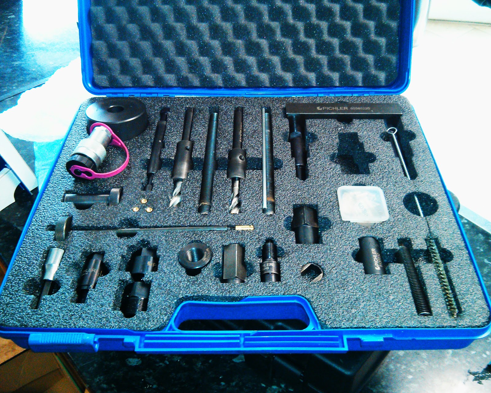 Injector Removal!! Using The Right Tool!