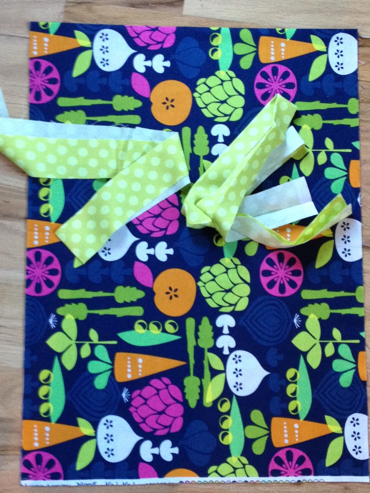 Trillium Design: Super Easy Super Quick DIY Kitchen towels