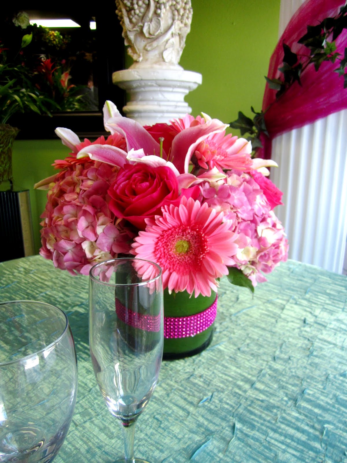 Bernardo's Flowers - Oxnard: Hot Pink Centerpiece