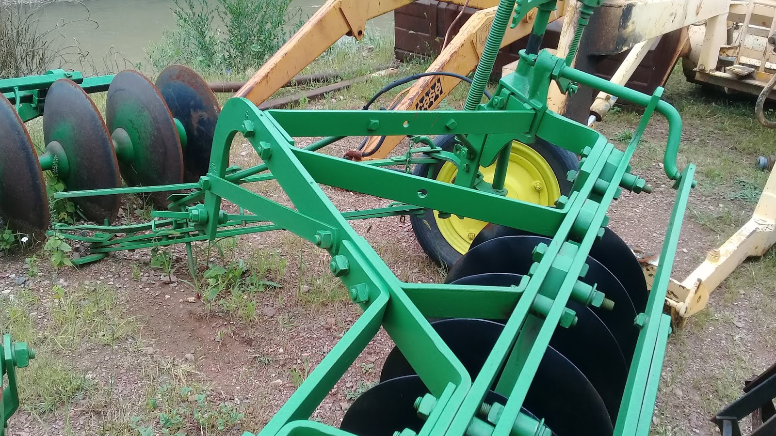 MAQUINARIA AGRICOLA INDUSTRIAL: Goldigger Rastra Arado 10-13 Discos