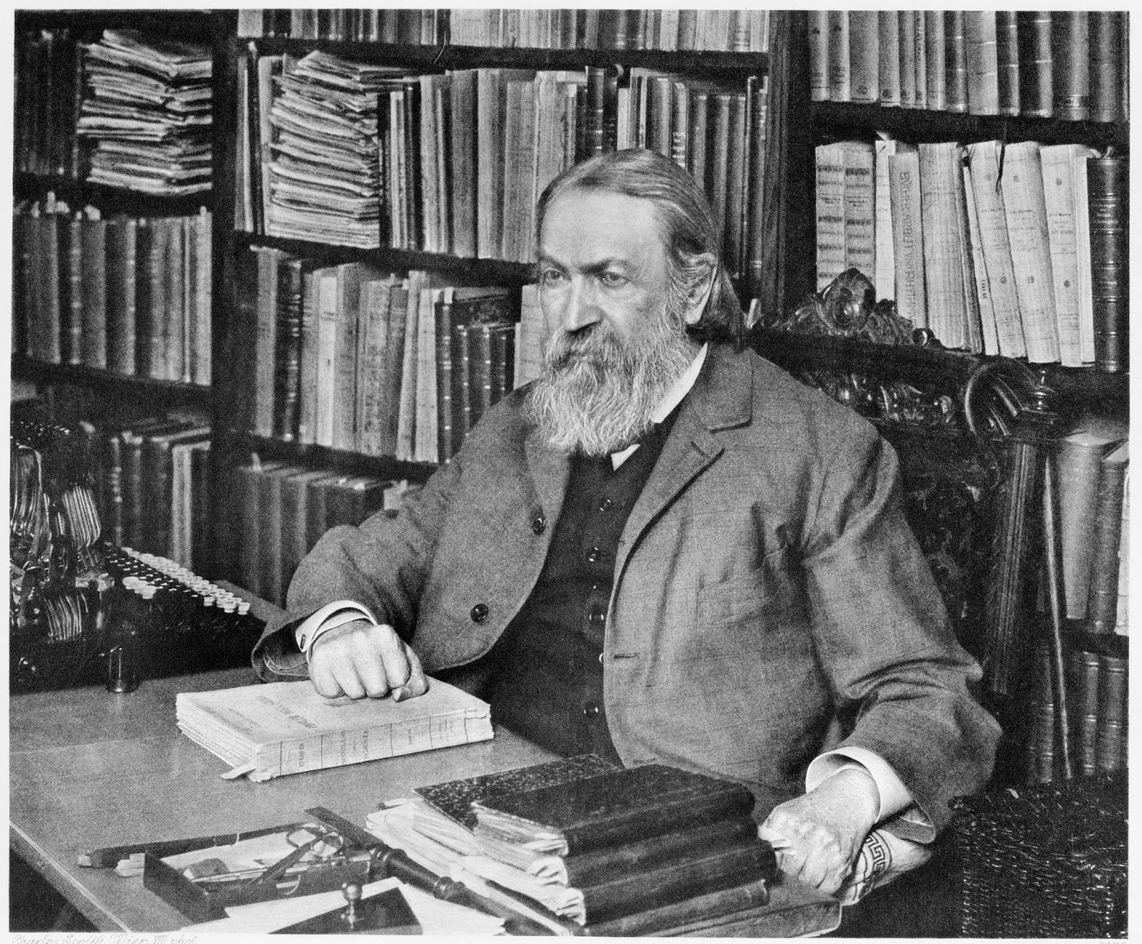 post virtutem curro: August 2017