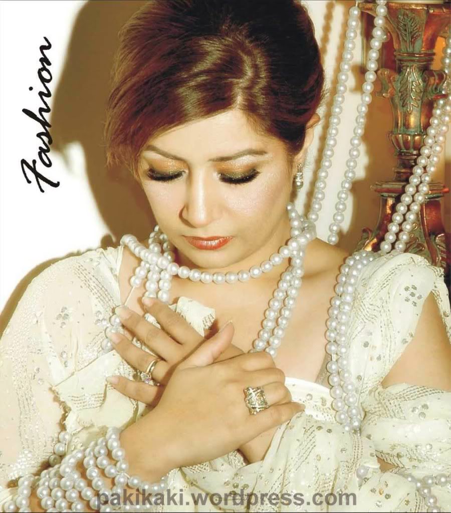 atiqa odho awesome and fabulous images hd wallpapers photos and ...