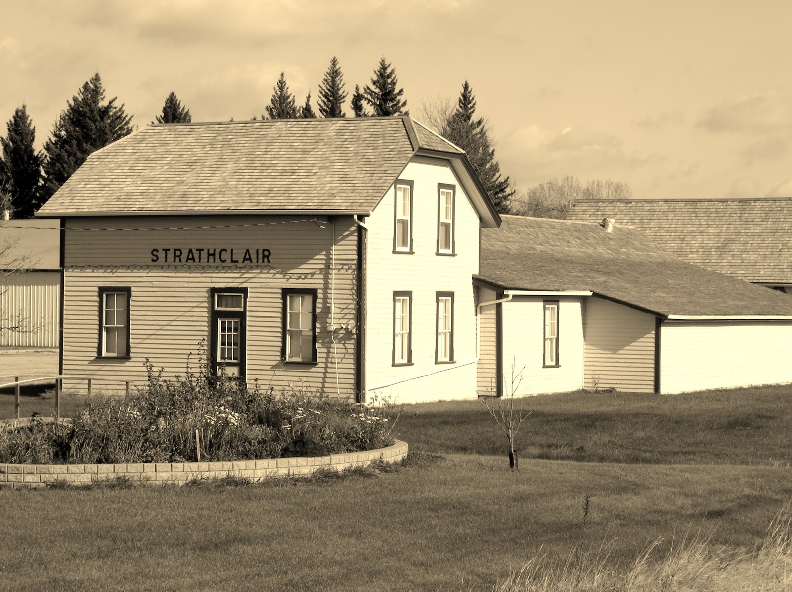 Mr Bears Photos: Railfan Moment in Strathclair