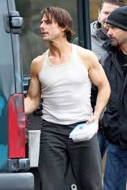 fashion trends: Tom Cruise Workout Routine, Diet Plan, and Body Stats