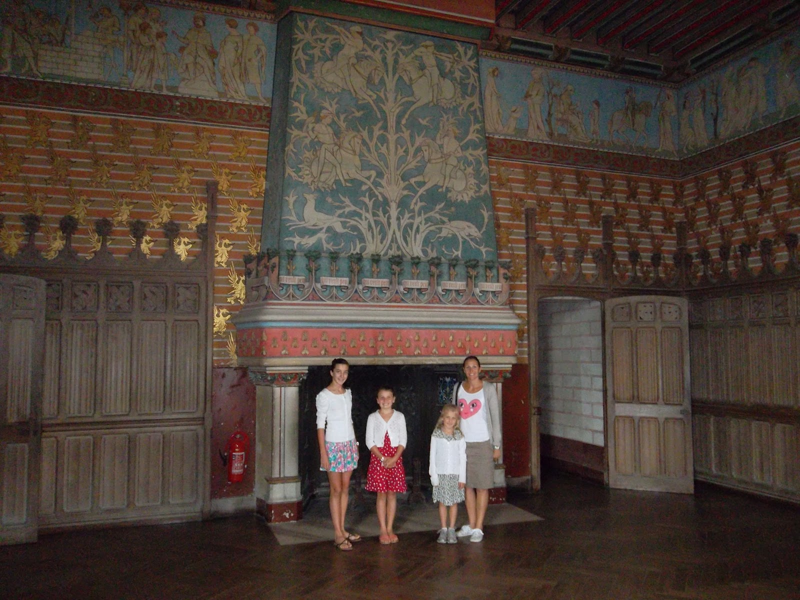 Creber Girls Adventure: 19/20 July - Pierrefonds - Merlins Castle Camelot