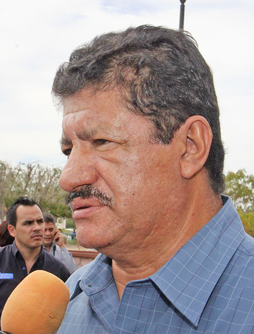 Temas y sucesos // Diálogos : 03/22/12