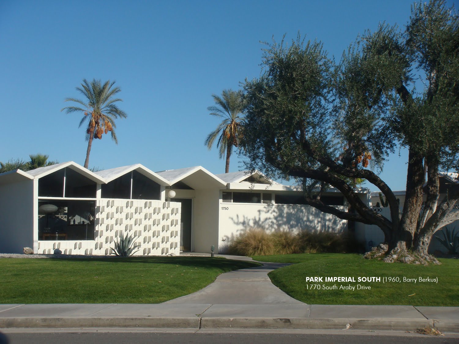 PALM SPRINGS ARCHITECTURE: Folded Plate Roofs