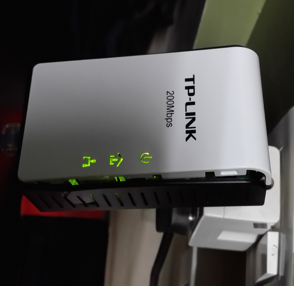 Gerald Naveen: Fixing a bricked TP Link Ethernet-over-Power Adapter