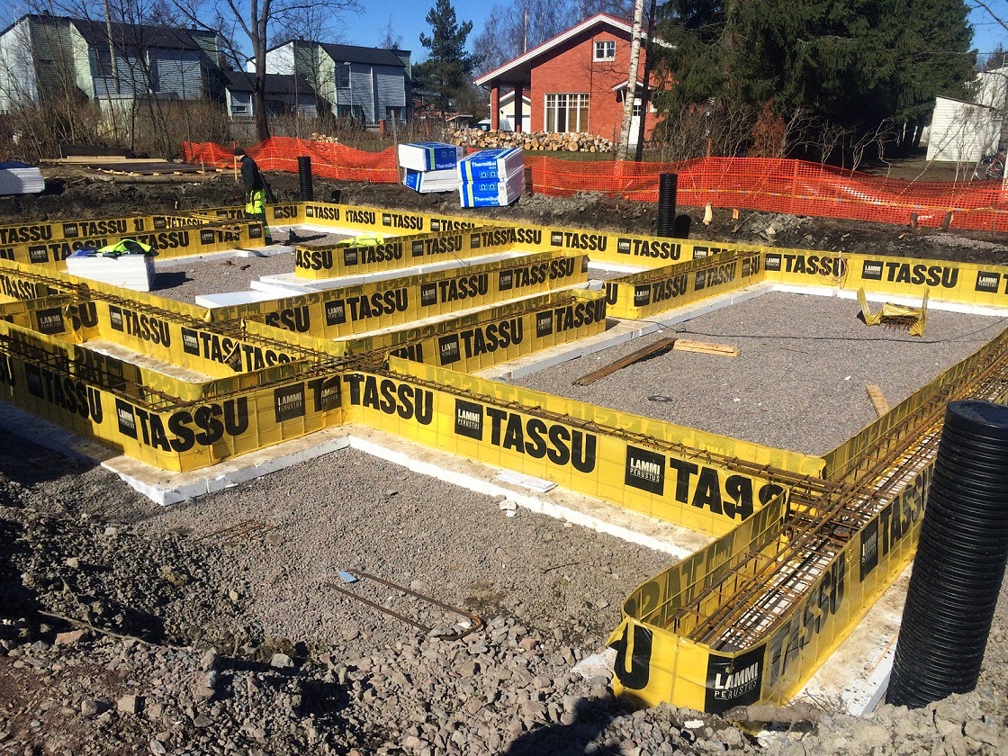 Aurinkopiha : Anturat raudoitettu