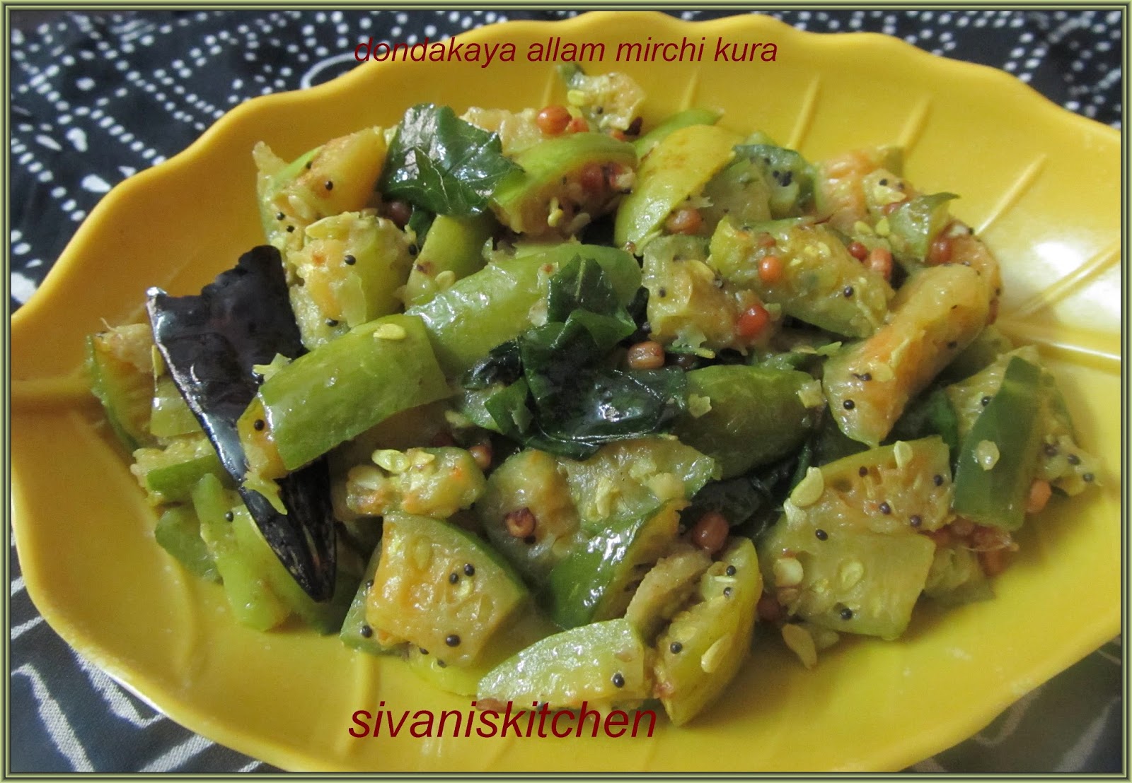 Sivani's Kitchen: Ivy Gourd / Dondakaya fry with Ginger and Green ...