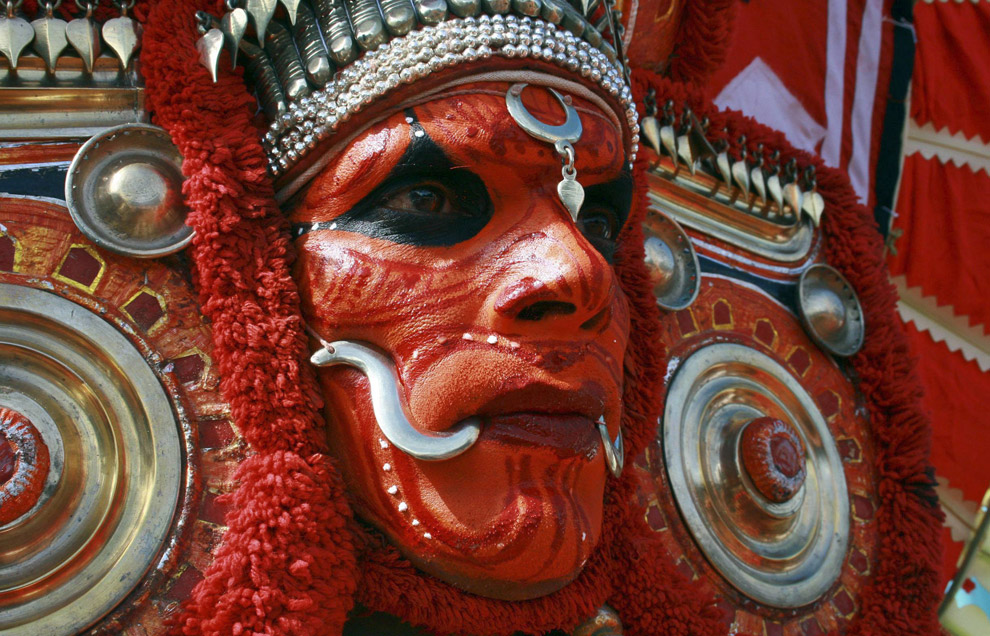 A History of Graphic Design: Chapter 50: The Art of Body Painting