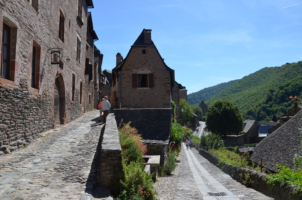 Conques, un dels pobles més bonics de França ~ km369 | Viatges, rutes i ...