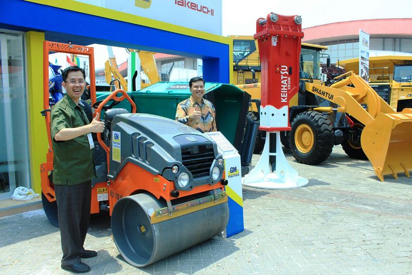GM Tractors Luncurkan Tujuh Alat Berat Baru - OG INDONESIA