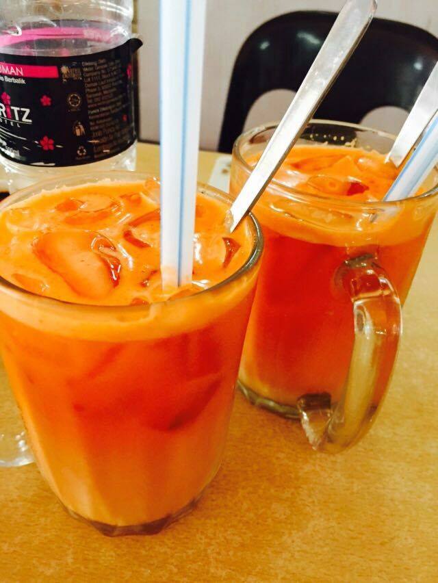Fresh Carrot Milk Juice at Go Fun Kee Bak Kut Teh cafe Miri - Miri Food ...