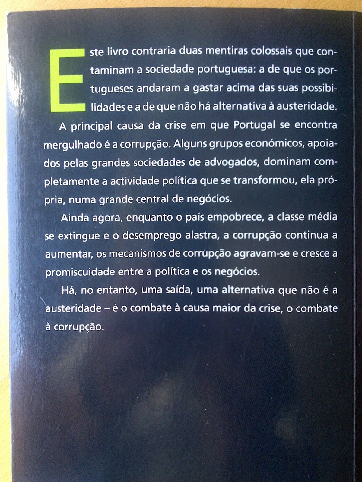 Contra Capa De Livro - FDPLEARN