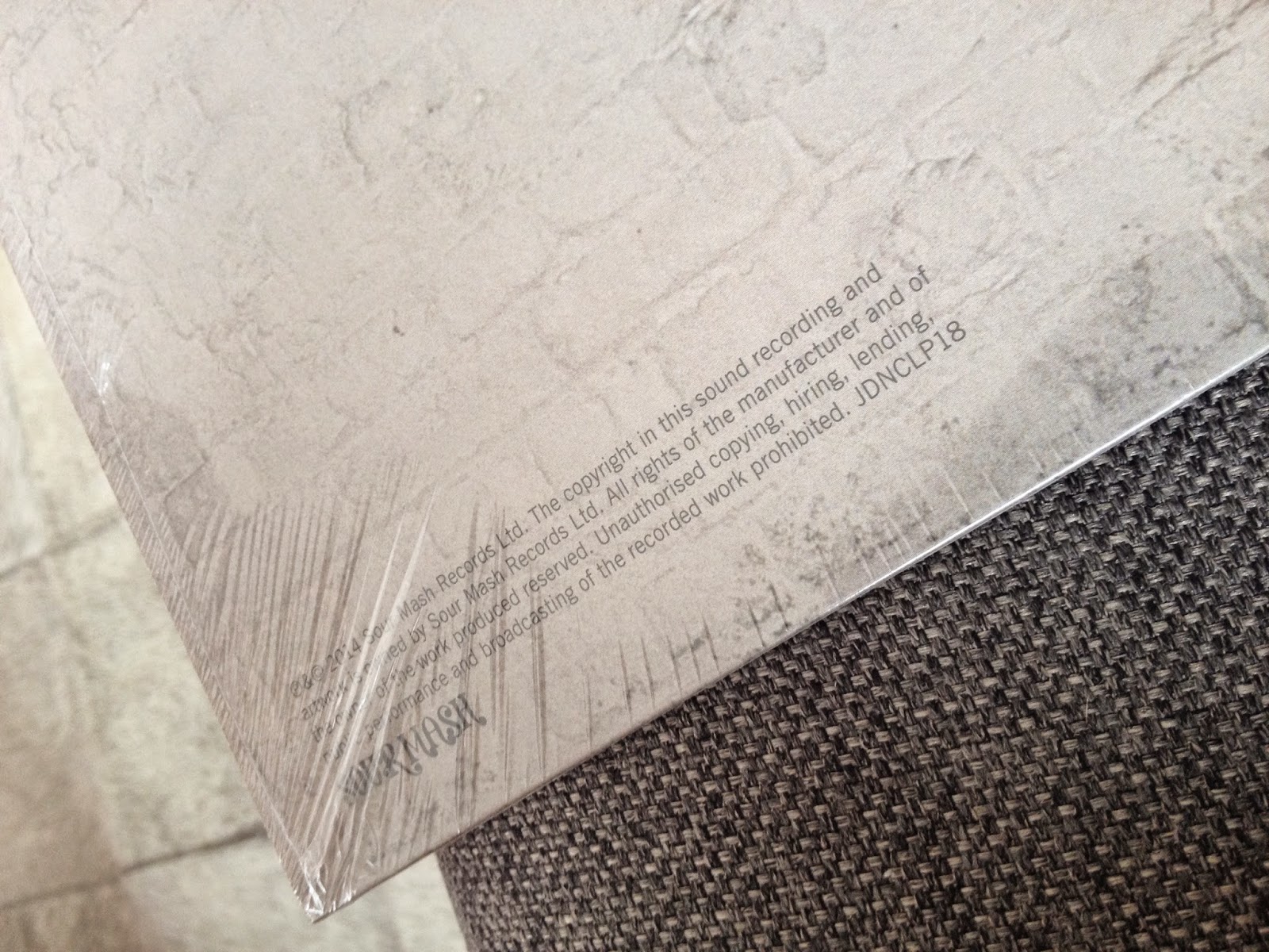 High Flying Birds Collector: Album - Chasing Yesterday (Vinyl/LP 12")