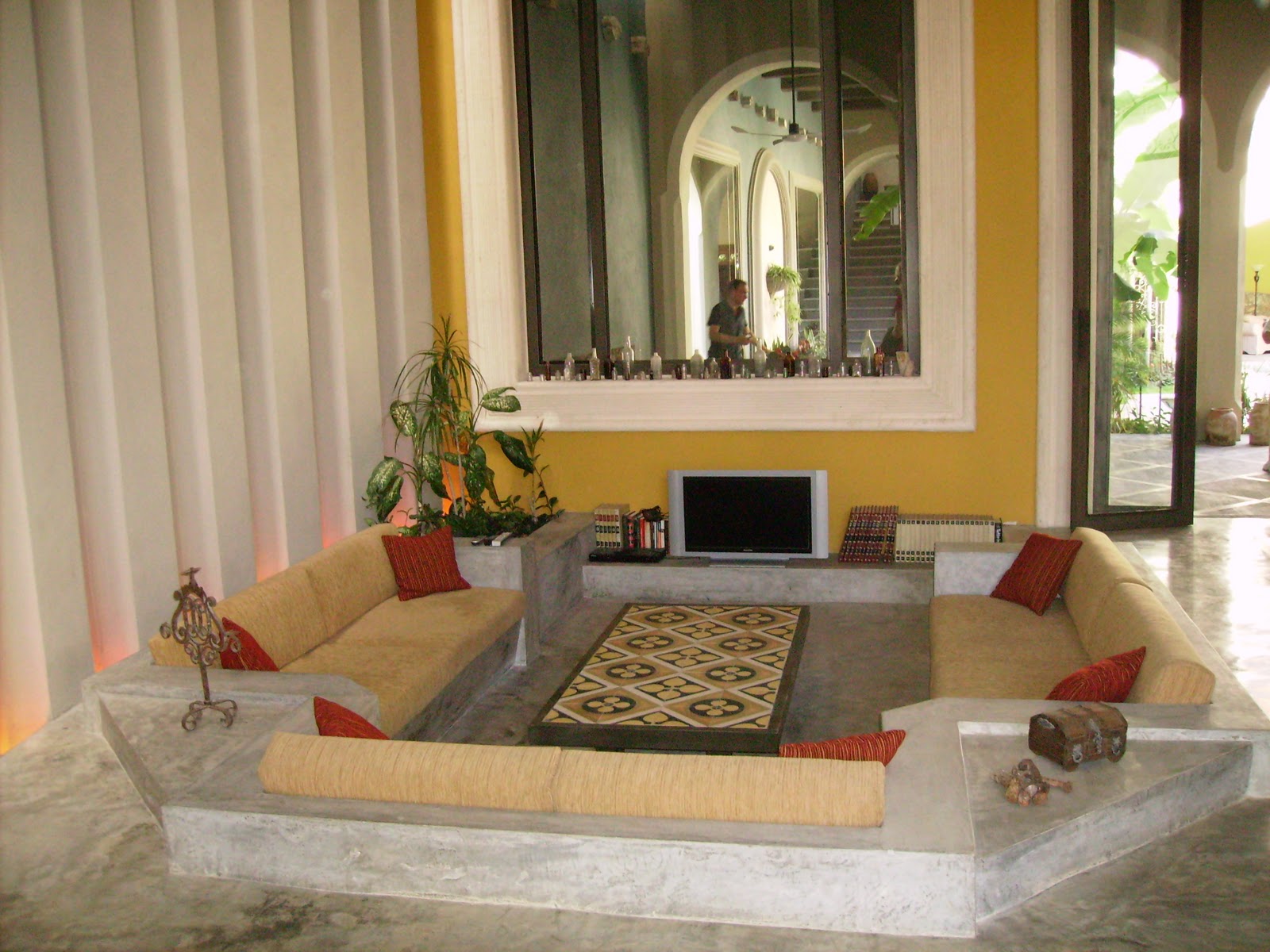 My View from Merida: Cement Couch?