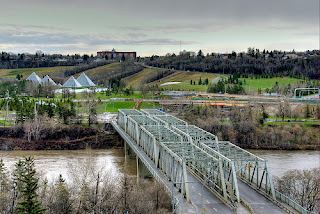 Essay-eh: Low Level Bridge, Edmonton