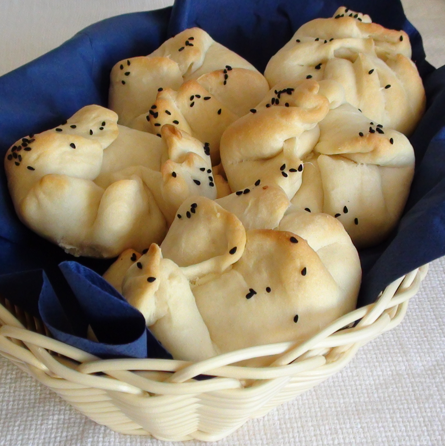 caiet cu retete: Painici umplute cu branza