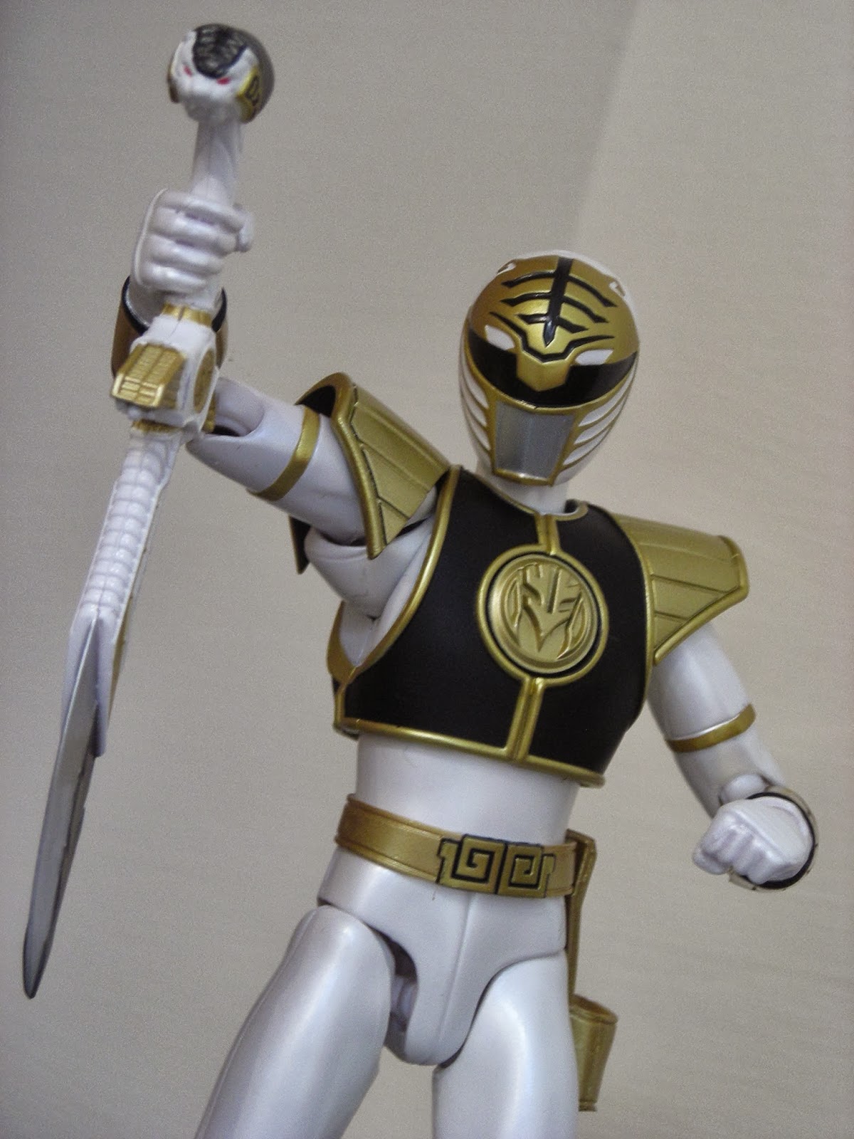 My Shiny Toy Robots: Toybox REVIEW: S.H. Figuarts Kiba Ranger