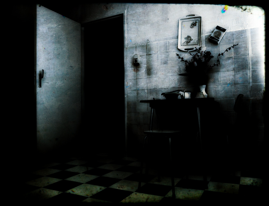 Horror Gaems - Creepypastas n' Mysteries: In the kitchen.